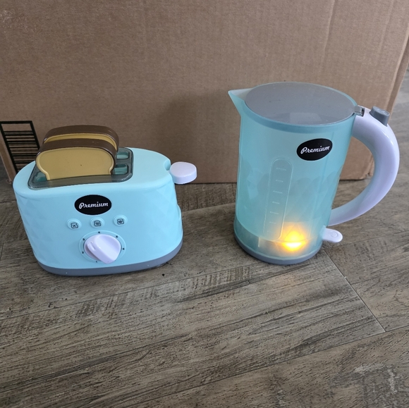 premium chef | Toys | Premium Chef Aqua Blue Kettle And Toaster Play ...